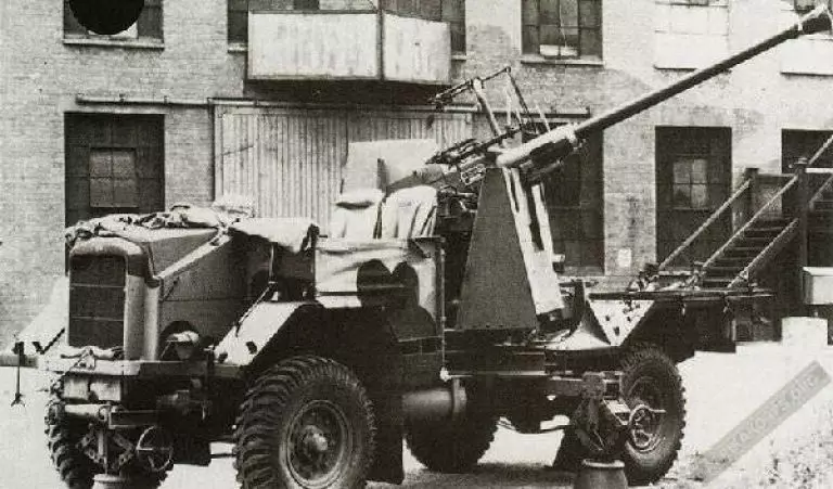 40mm ZSS op Morris Truck Chassis