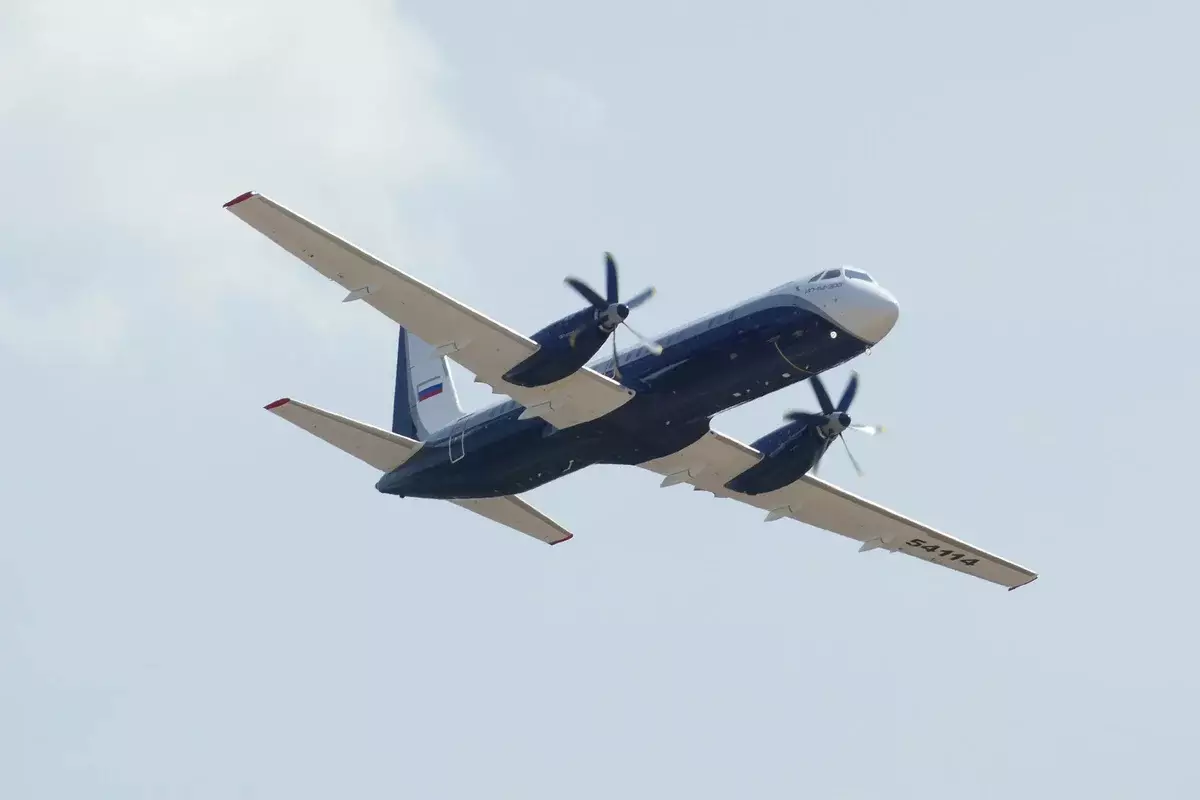 IL-114-300 w powietrzu