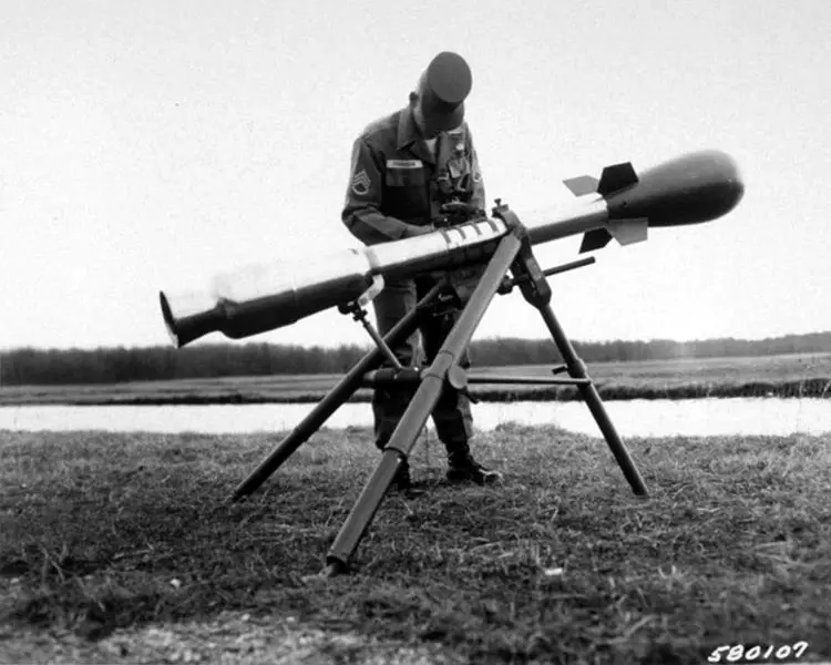 Amagingdon cilik - hipotek kanggo nembak nganggo senjata nuklir taktis M388 Crockett Davy. USA