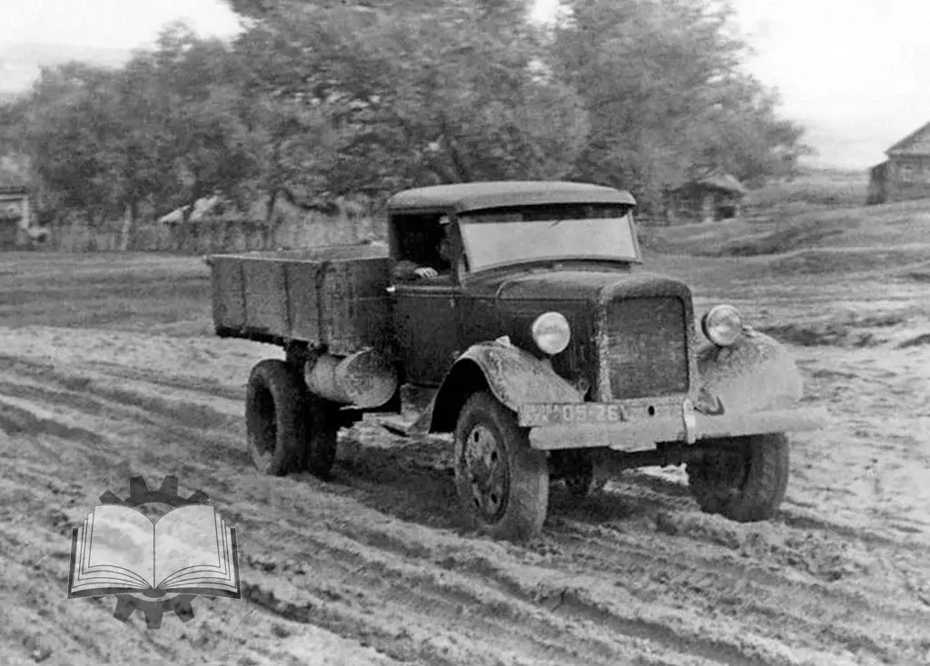 Gaz-63, với sự trùng hợp thành công, chiếc xe tải này sẽ là người lớn nhất trong Hồng quân. Với một động cơ tốt và ổ đĩa đầy đủ. Không phải là đầy đủ