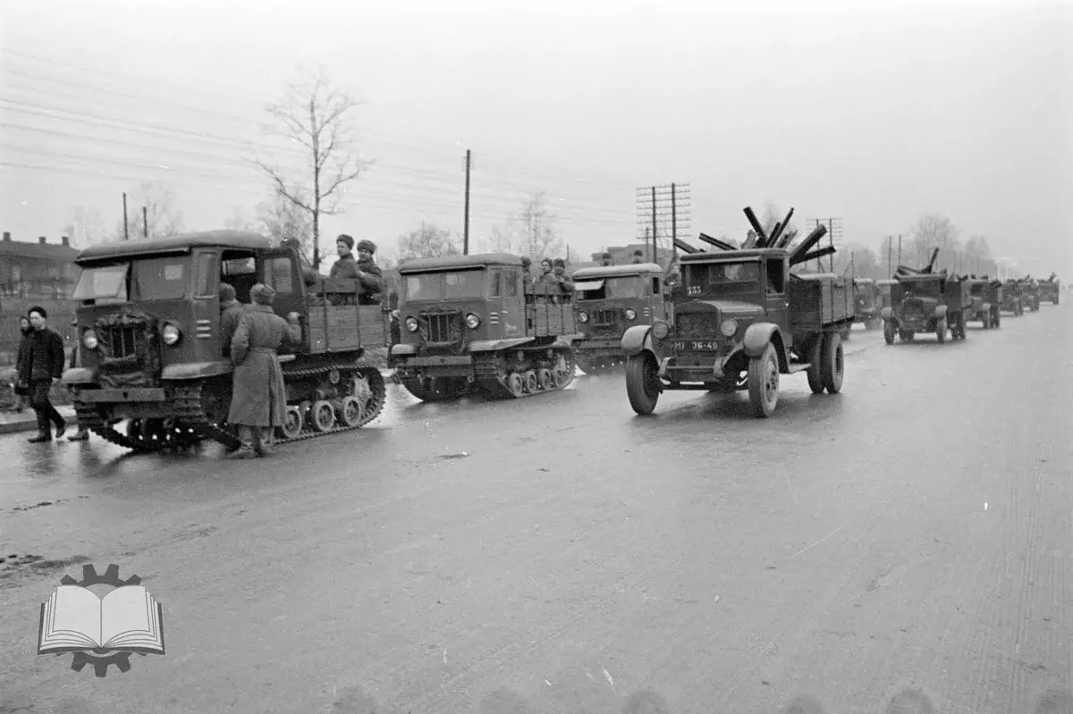 Þrátt fyrir gagnrýni, hélt STZ-5 áfram að framleiða til 1942. ZIS-5 hélt áfram að gefa út þar til seinni hluta 40s