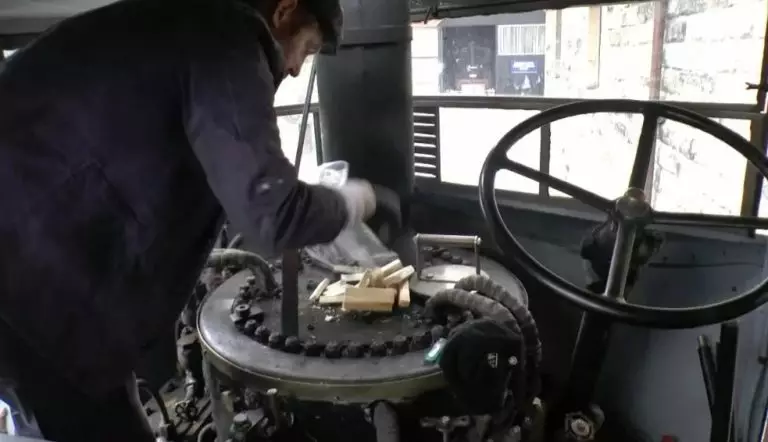 Heavy Anglais Steampunk. Camion à vapeur Sentinel