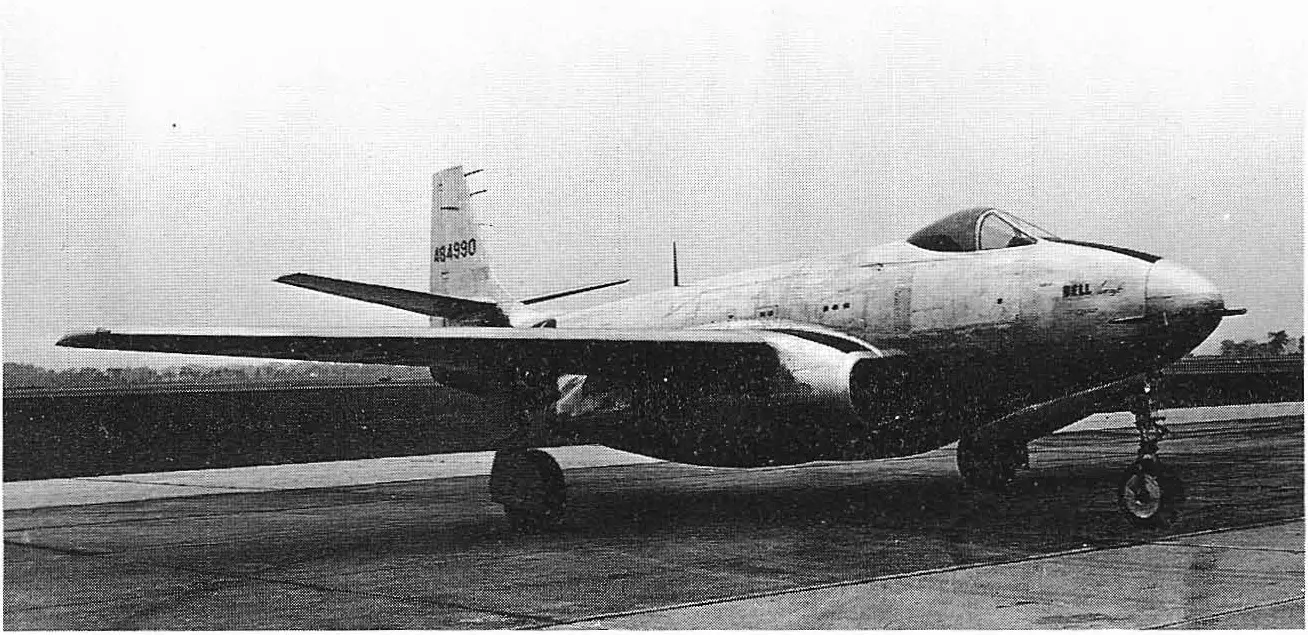 The prototype XP-83 was equipped with two GENERAL ELECTRIC J33-GE-5 TRD with 4000 pounds (1814 kgf) each