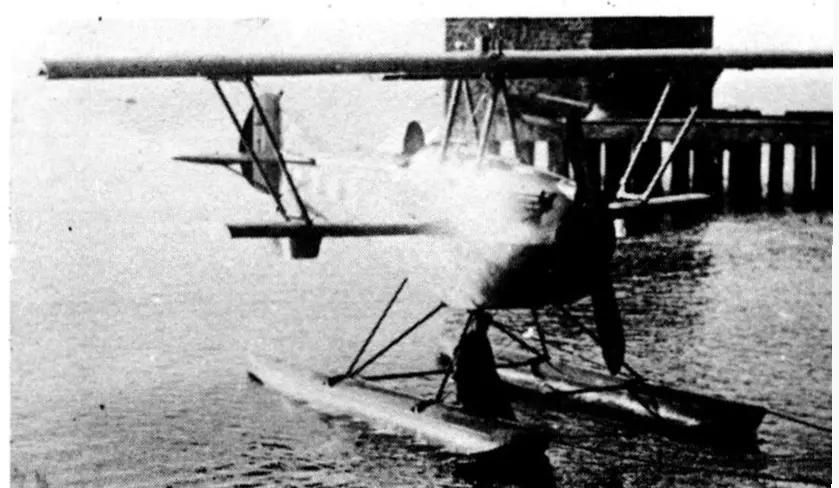 Levy-Biche lb-2 fighter Seaplane. Na mbụ, a na-etinye ụgbọ ala ahụ chassis na 1928 na Saint-rafael na-ese n'elu mmiri. Versiondị ala ahụ nwere ike osisi n'ụdị nke 300-ike hearpano-Suiza M8, ogo kachasị nke 1350 n'arọ nke 219 km / h