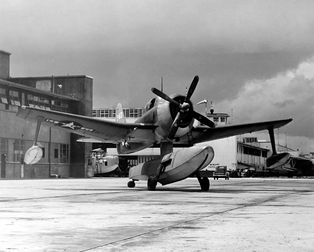 Curtiss SC-1 Seahawk Scout oparty na lotnictwie morskim w Jacksonville na Florydzie. 1946.
