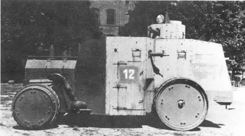 Hermann šarvuotos liežuvio. 10 dalis Daimler Straßenzerwagen / 19. Dėl policijos paaiškėja geriau