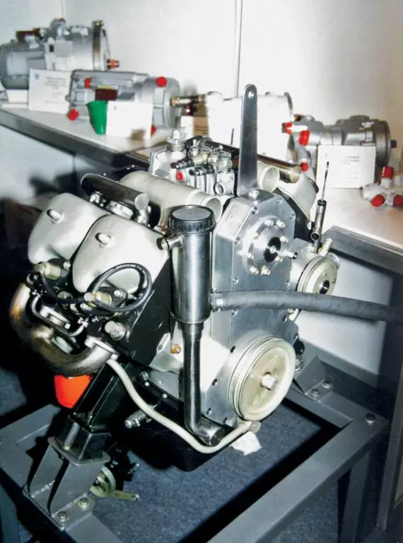 Udseendet af den V-formede 4-cylindrede dieselmotor af VELA.