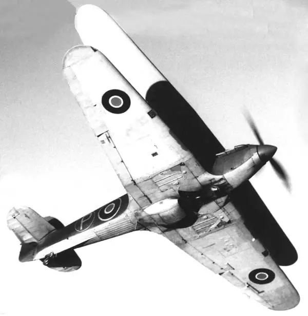 Hurricane Fh.40. Monoplan-blapane. Nyika dzakabatana. 1942